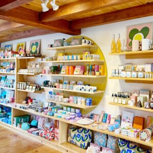 Your guide to the best shopping on Cape Cod & the Islands...