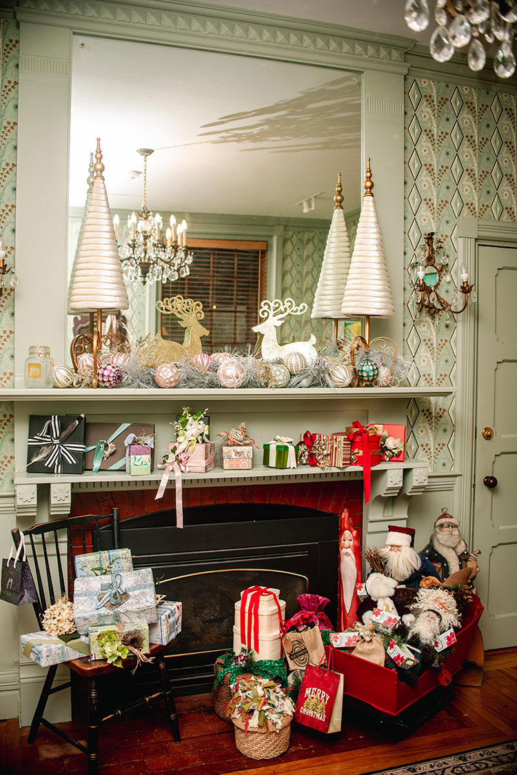 Season of Joy - The 15th Holidays at Highfield Hall | Cap...